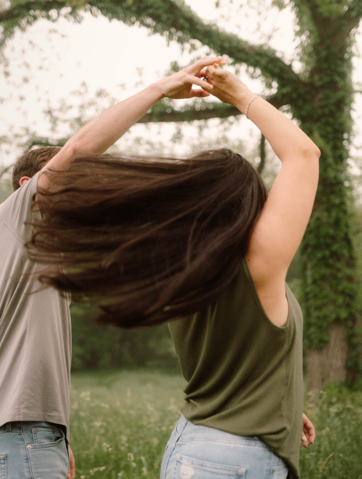 Romantic Foggy Morning Adventure Session - kinseyskye.com